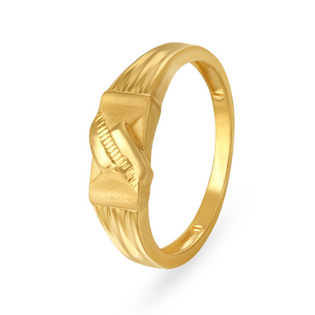 Graceful Abstract Gold Ring