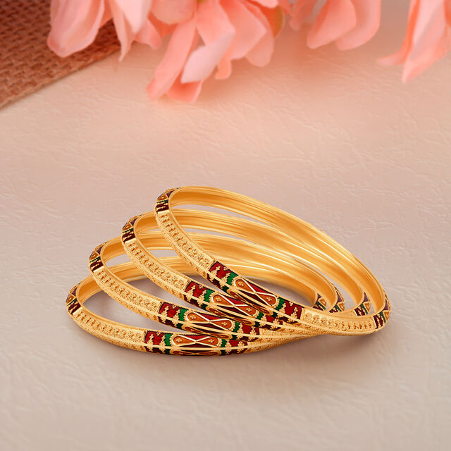 Stylish Textured Gold Bangle