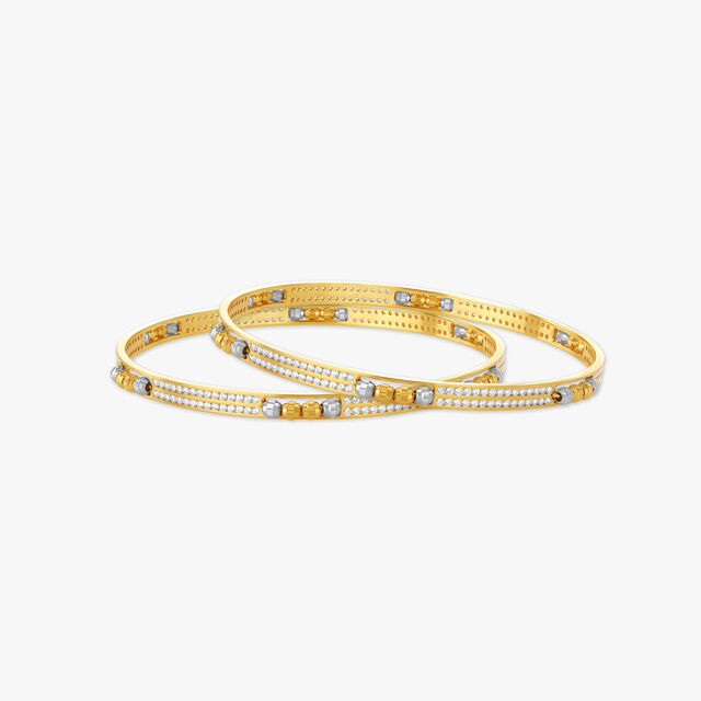 Bold Elegance Bangle