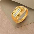 Glamorous Ridged Gold Ring for Men