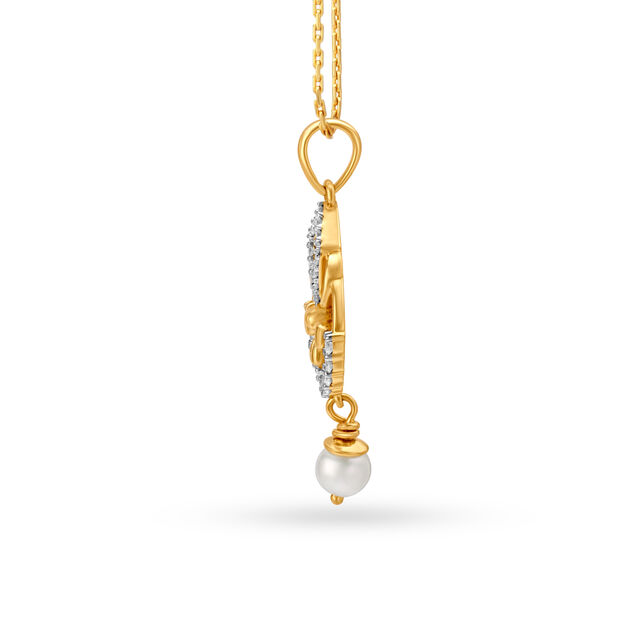 Fancy Floral Pattern Diamond Pendant