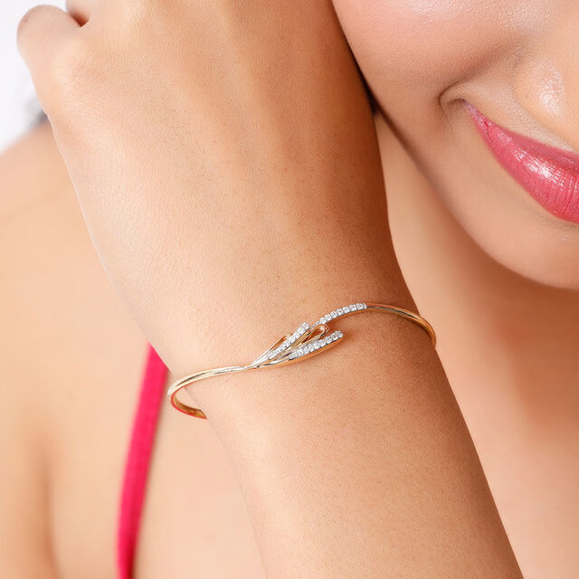 14KT Yellow Gold Glimmering Harmony Diamond Bangle
