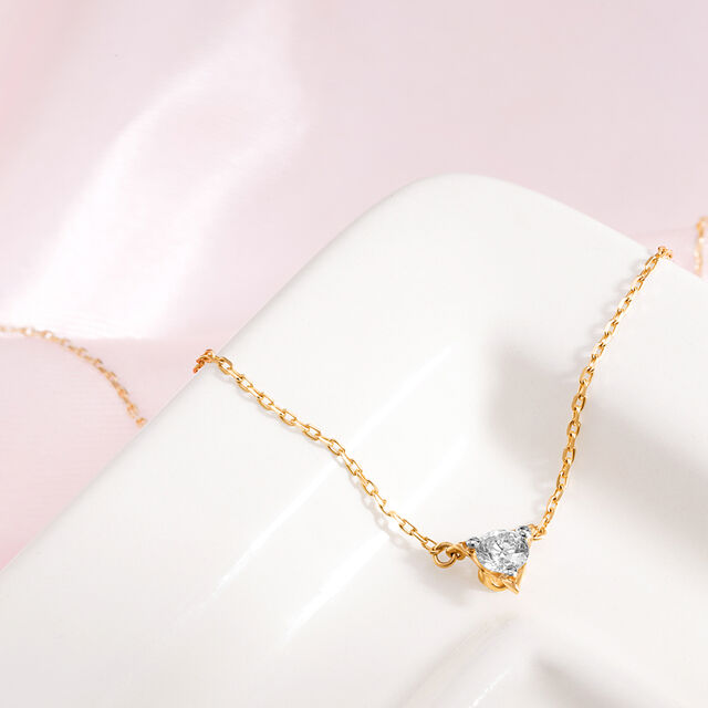 Enchanting Triad Solitaire Pendant with Chain