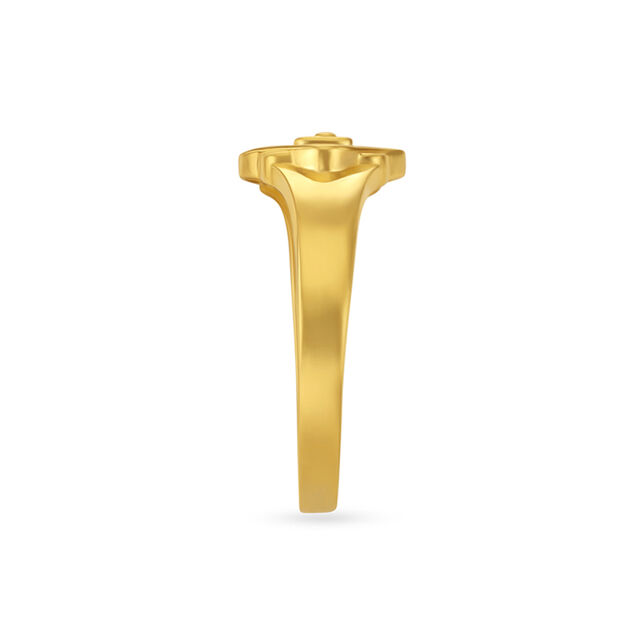 Understated Classy Gold Ring