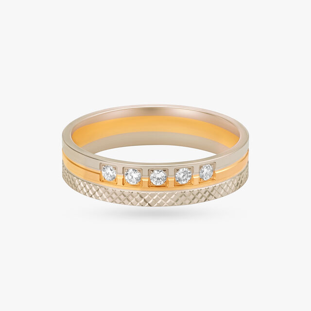 Sparkling Diamond Ring