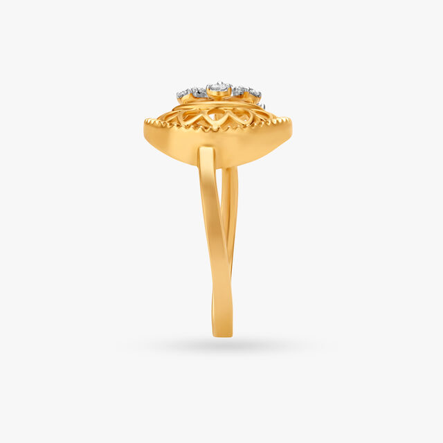 Enchanting Chand Bali Diamond Ring