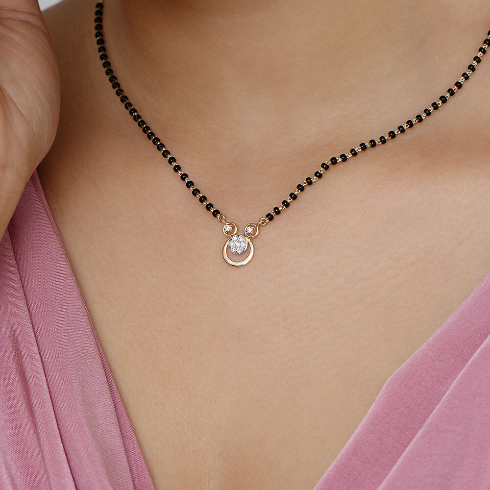 Buy Radiant Sphere Gold and Diamond Mangalsutra at Best Price | Tanishq UAE