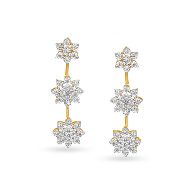 Distinctive Diamond Adorned Traditional Gold Necklace Set
