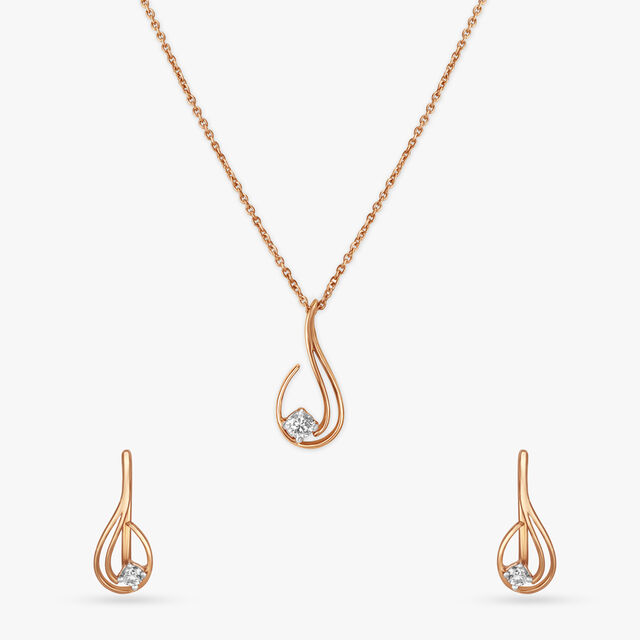 delicate pendant set
