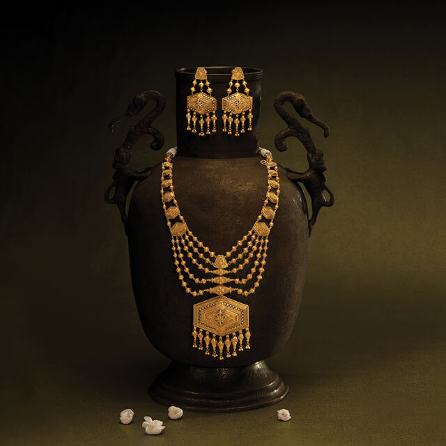 Hexagonal Layered Necklace Set with Partaj and Ras Rawa Work