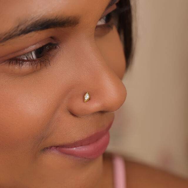 14KT Yellow Gold Diamond Nose Pin