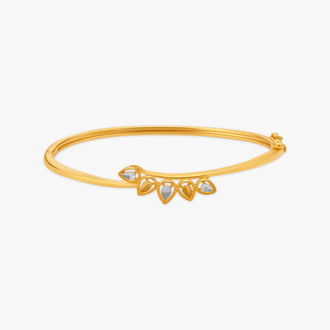 gold bracelet bangle type