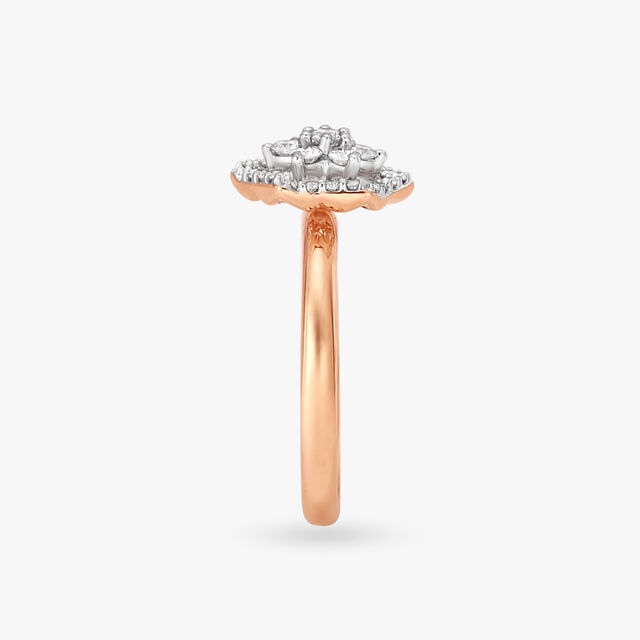 Serene Diamond Finger Ring