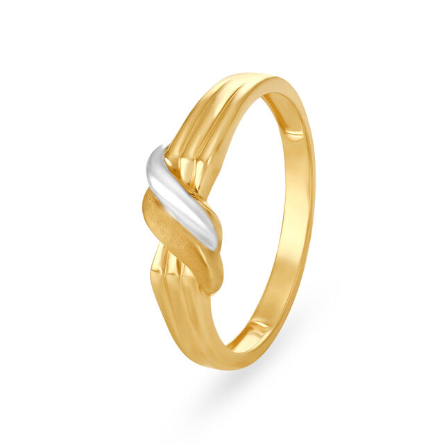 Graceful Sleek Gold Ring