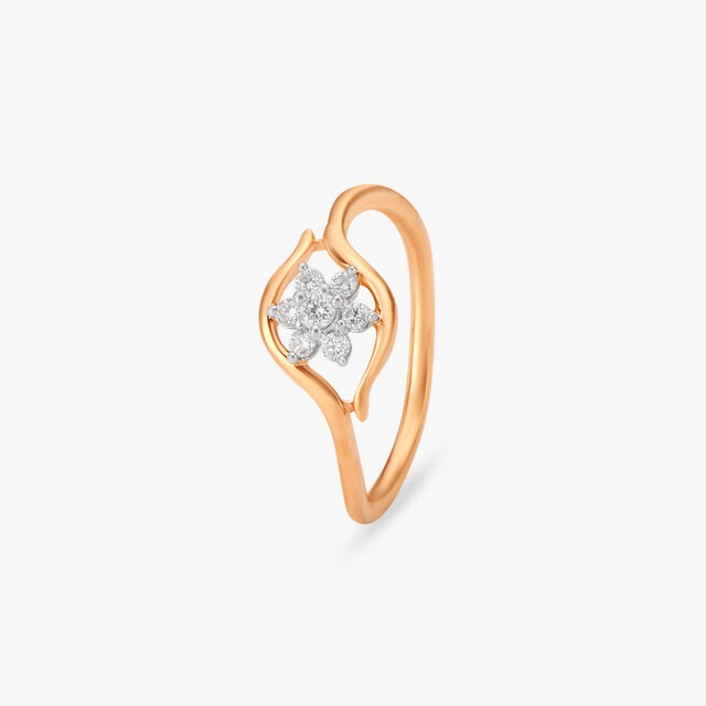 Alluring Classic Diamond Ring