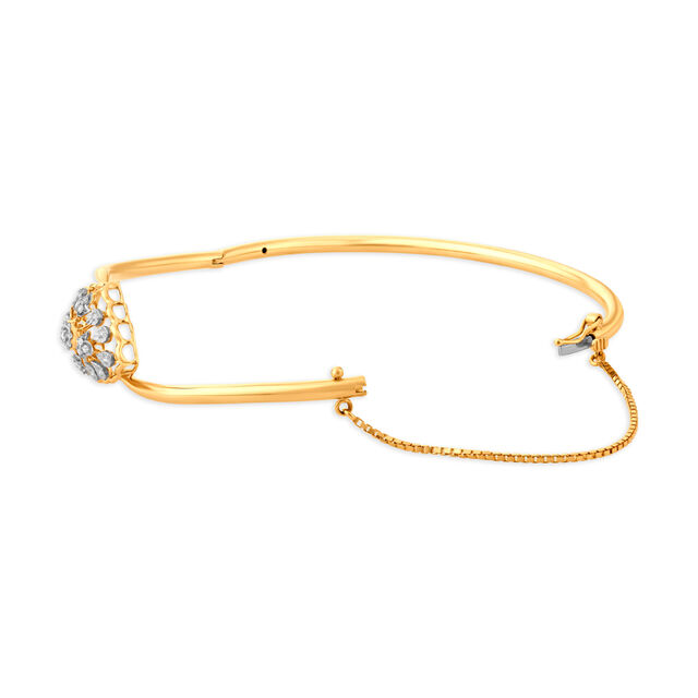 Charming Gold Bangle