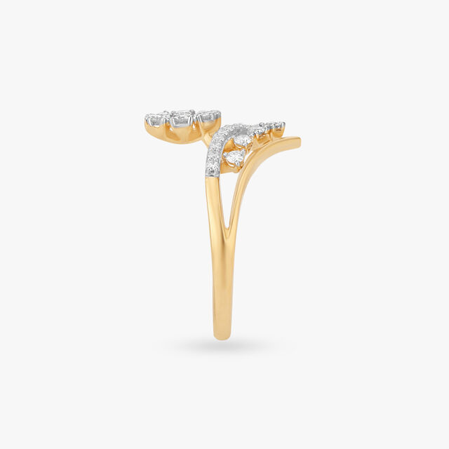 Buy Royal Crest Diamond Finger Ring at Best Price | Tanishq US