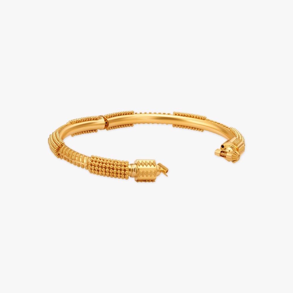 Buy Textured Gold Bangles at Best Price | Tanishq US