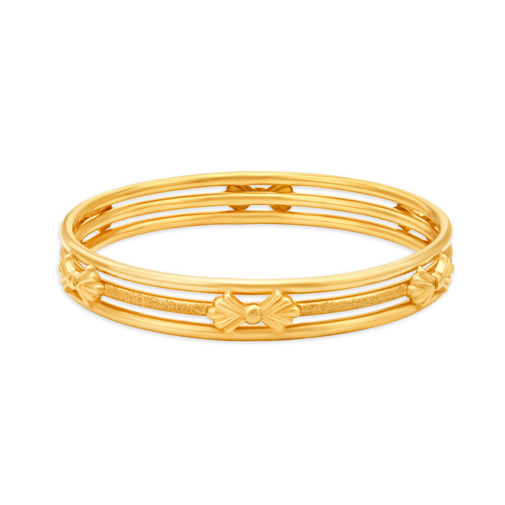 Buy Captivating Gold Bangle at Best Price | Tanishq UAE