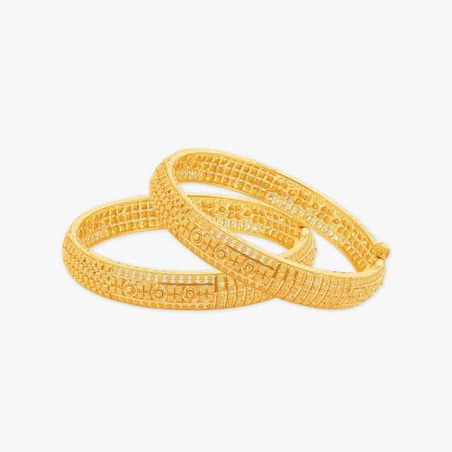 Buy Intricate Jali Work Gold Bangle at Best Price | Tanishq US