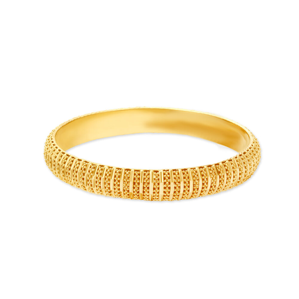 Buy Splendid Gold Bangle at Best Price | Tanishq US
