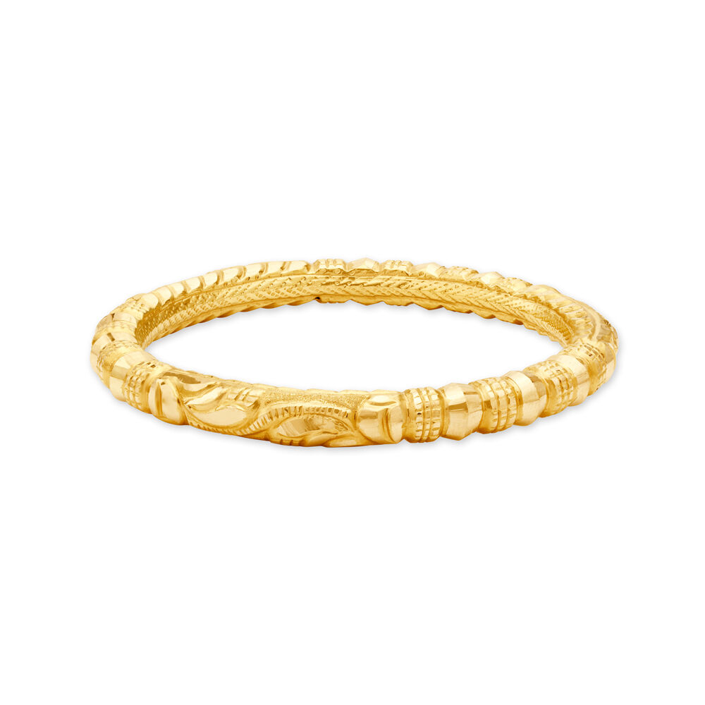 Buy Luxurious Traditional Gold Bangle at Best Price | Tanishq UAE