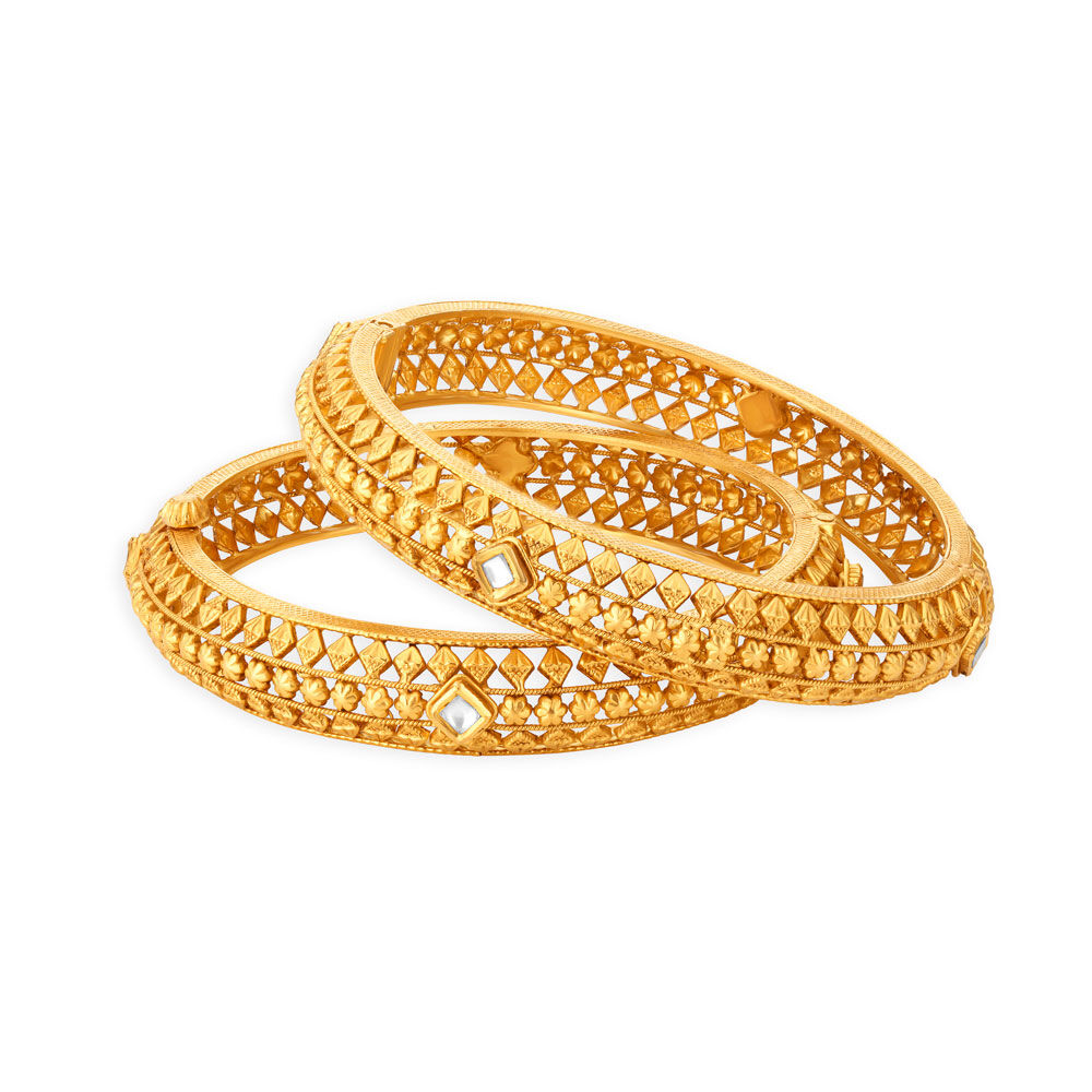 Buy Tanishq Gold Bangle at Best Price | Tanishq UAE