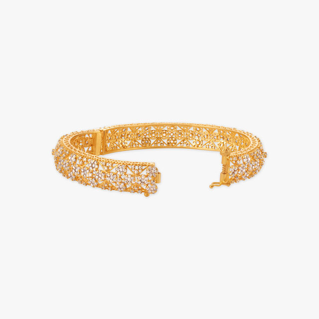 Buy Traditional Elegance Bangle at Best Price | Tanishq US