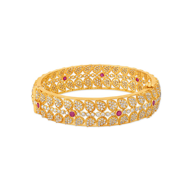 Buy Glimmering Gold and Ruby Bangle at Best Price | Tanishq UAE