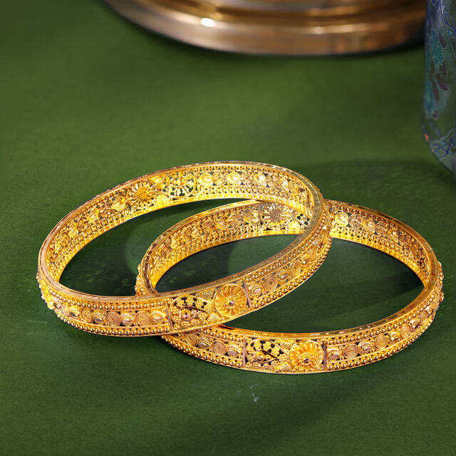 Buy Captivating Gold Bangles for the Gujarati Patel Bride at Best Price | Tanishq US