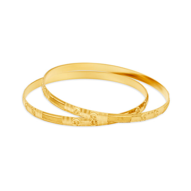Buy Dazzling Gold Bangle at Best Price | Tanishq US