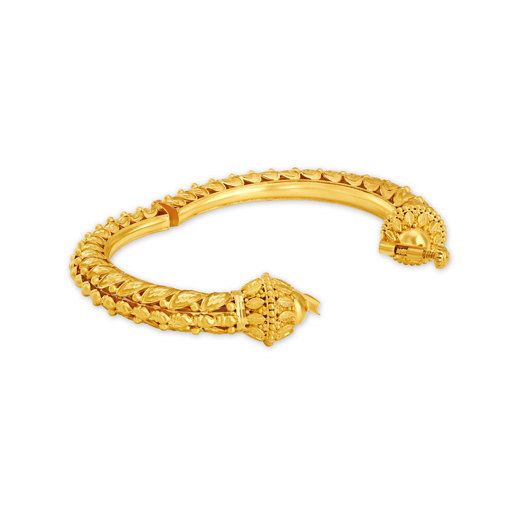Buy Regal 22 Karat Yellow Gold Leaf Bangle at Best Price | Tanishq US
