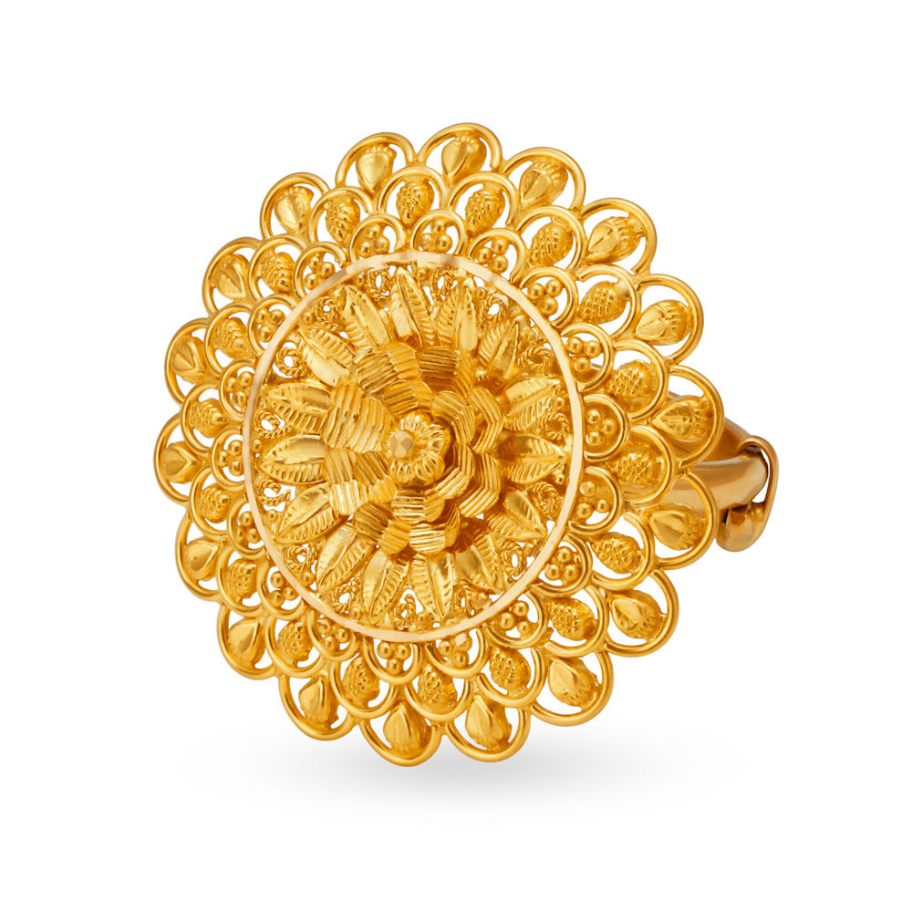 Buy Magnificent 22 Karat Yellow Gold Floral Ring at Best Price | Tanishq US