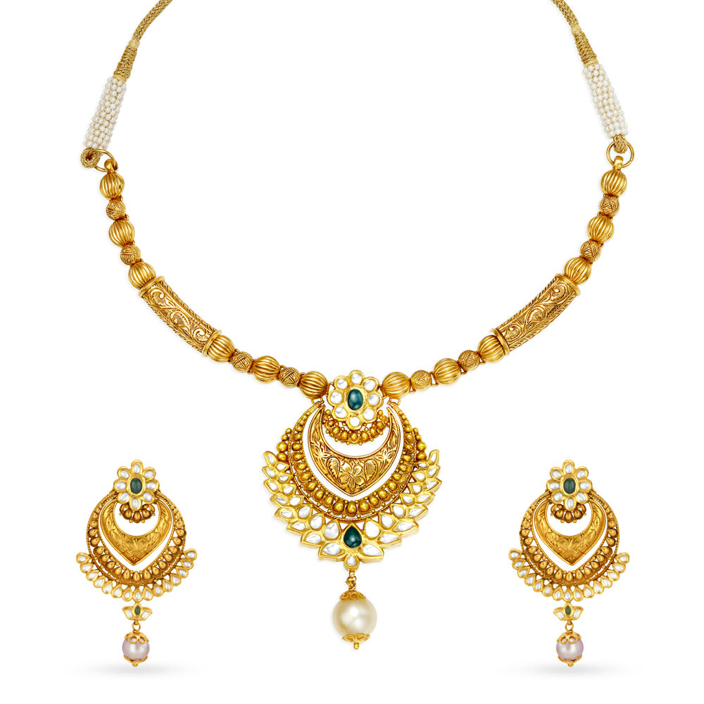 Buy Regal Gold Neckwear Set at Best Price | Tanishq UAE