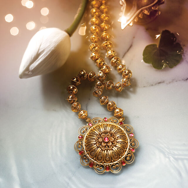 Buy Regal Ruby and Gold Necklace Set at Best Price | Tanishq UAE