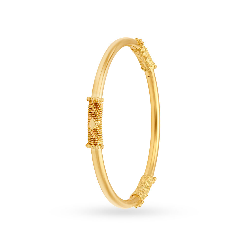 Buy Splendid Gold Bangle at Best Price | Tanishq US