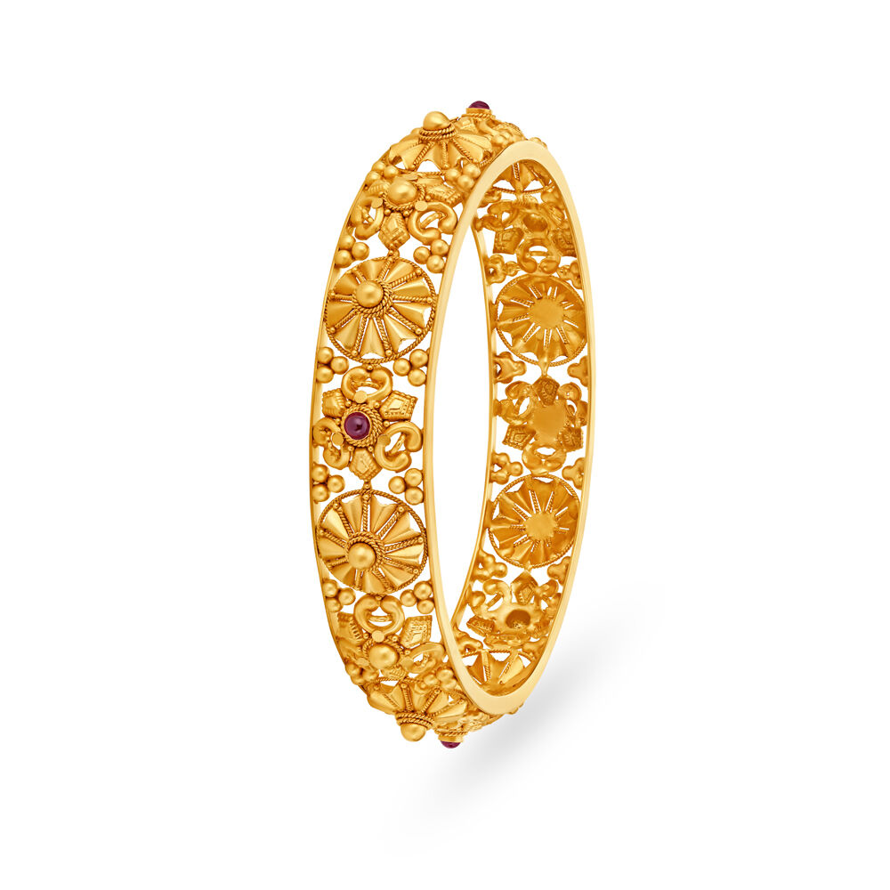 Buy Queenly Gold Bangle Set at Best Price | Tanishq UAE