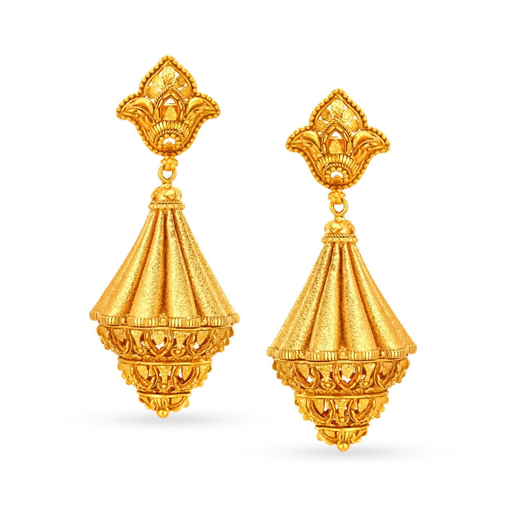 Buy Traditional 22 Karat Yellow Gold Leaf Drops at Best Price | Tanishq US