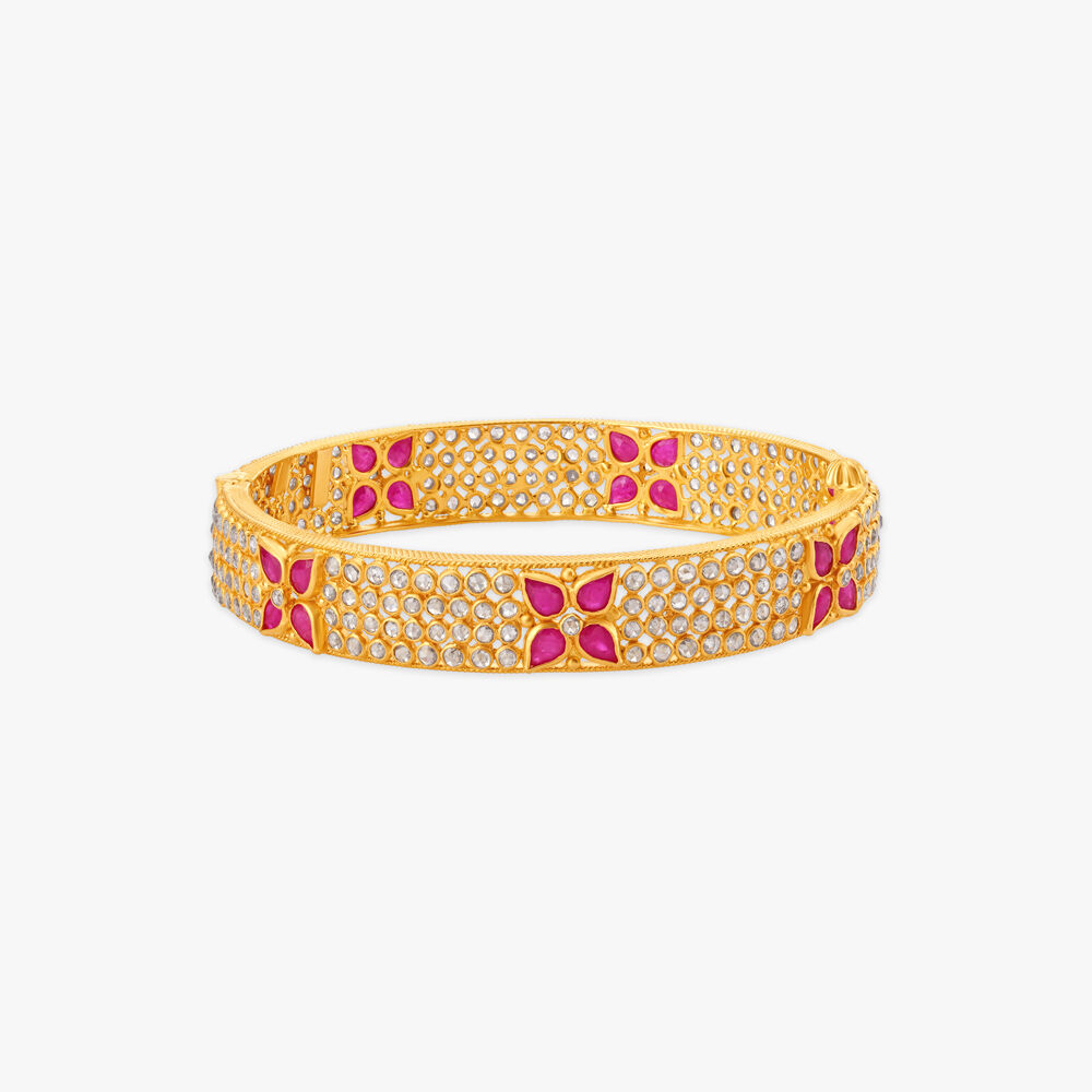 Buy Refined Beauty Traditional Bangles at Best Price | Tanishq US