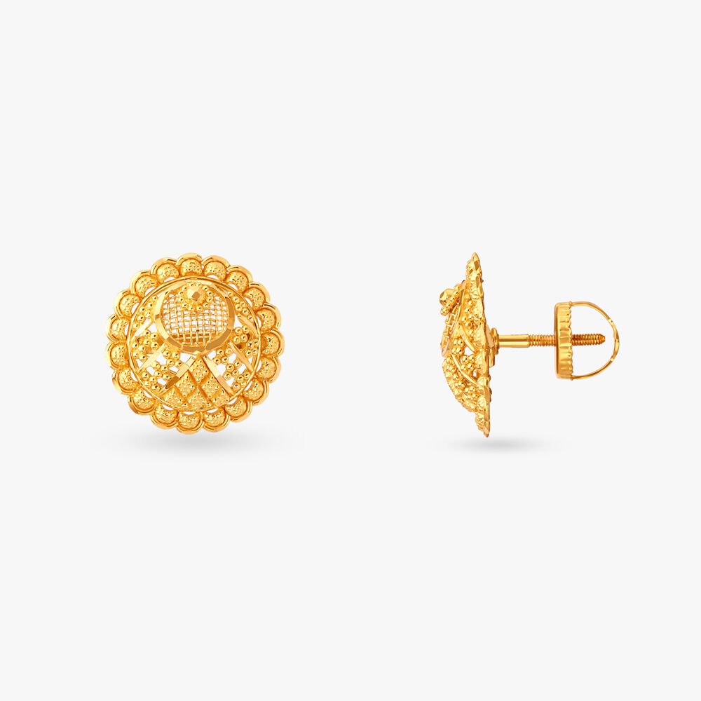 Buy Regal Gold Filigree Pendant Set at Best Price | Tanishq US