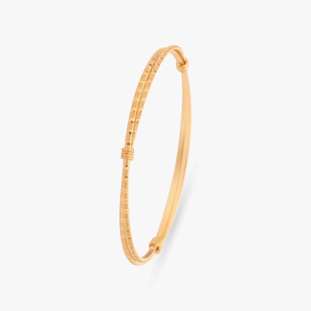 Buy Sleek Minimalist Gold Bangle at Best Price | Tanishq US