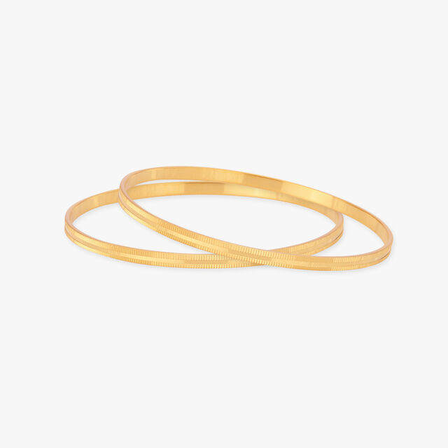 Buy Sleek Gold Embrace Bangle at Best Price | Tanishq US