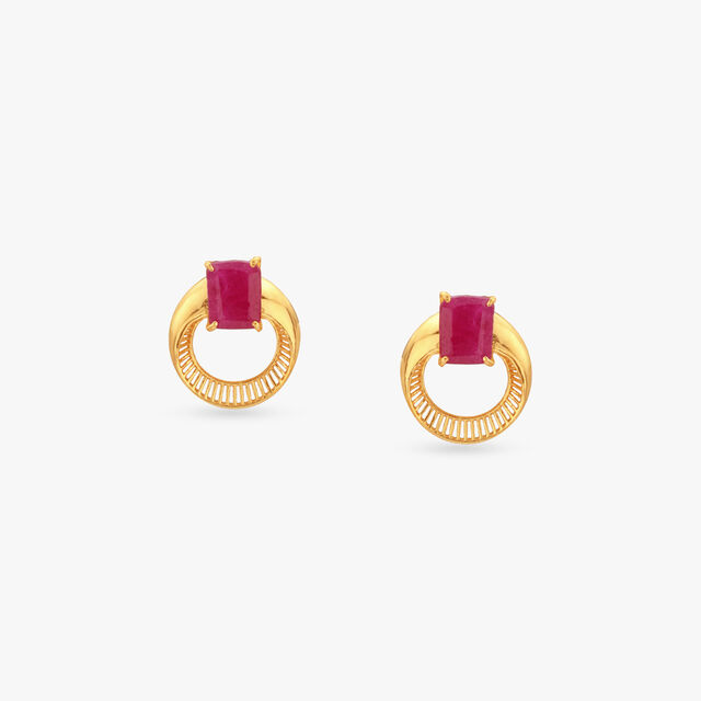 Buy Chic Halo Ruby Pendant and Earrings Set at Best Price | Tanishq US