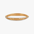 Buy Geometric Mirage Gold Bangle at Best Price | Tanishq US