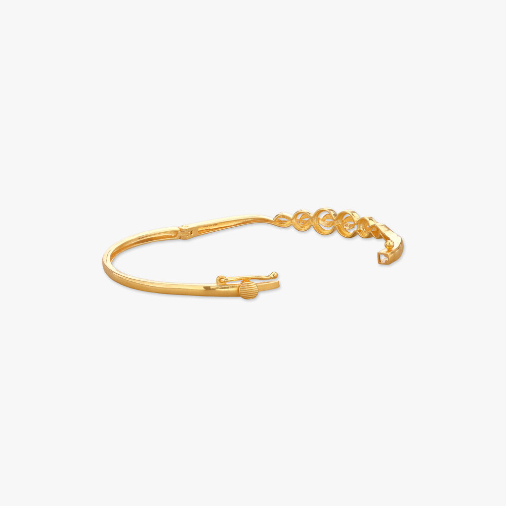 Buy Infinity Loops Gold Bangle at Best Price | Tanishq UAE