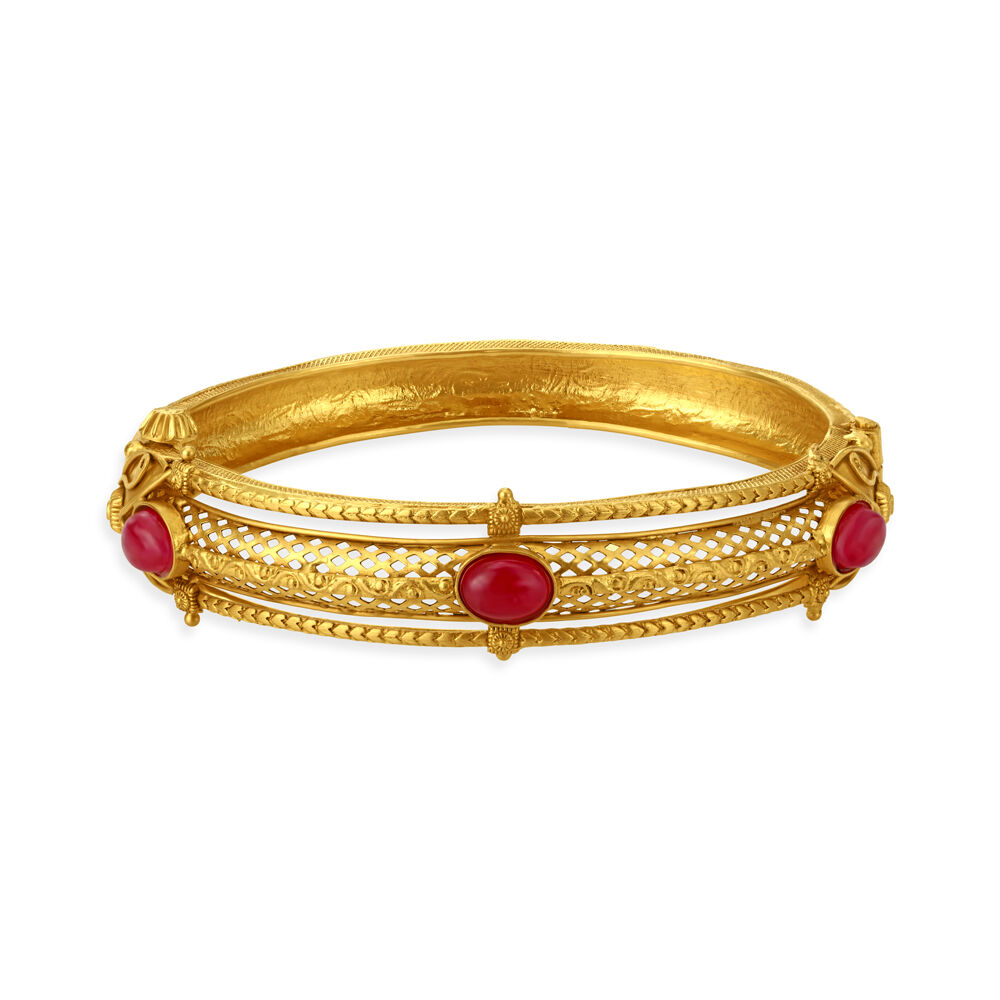 Buy Striking Opulent Gold Bangle at Best Price | Tanishq UAE