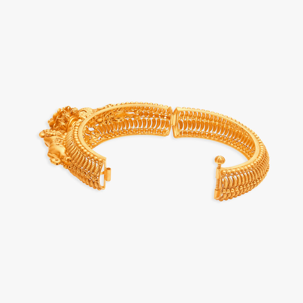 Buy Regal Yazhi Bangle at Best Price | Tanishq UAE