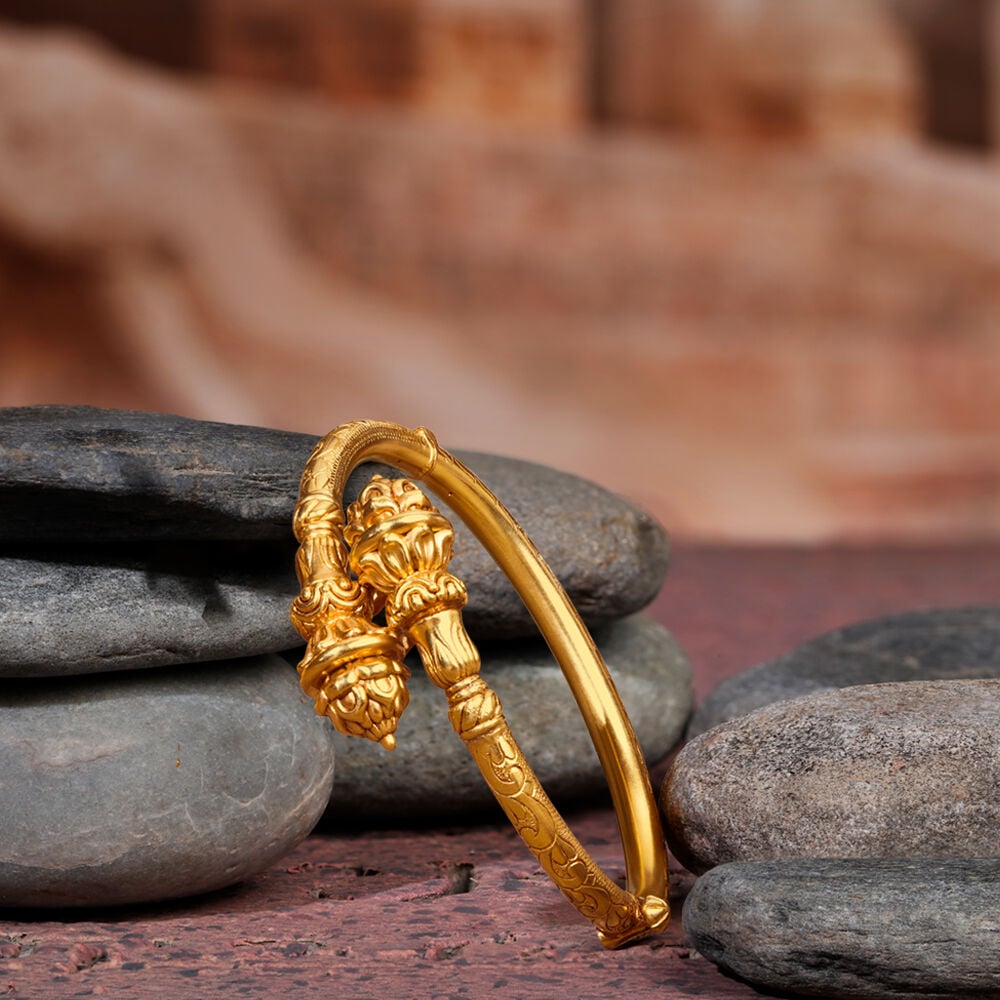Buy Artistic Pillar Bangle at Best Price | Tanishq US