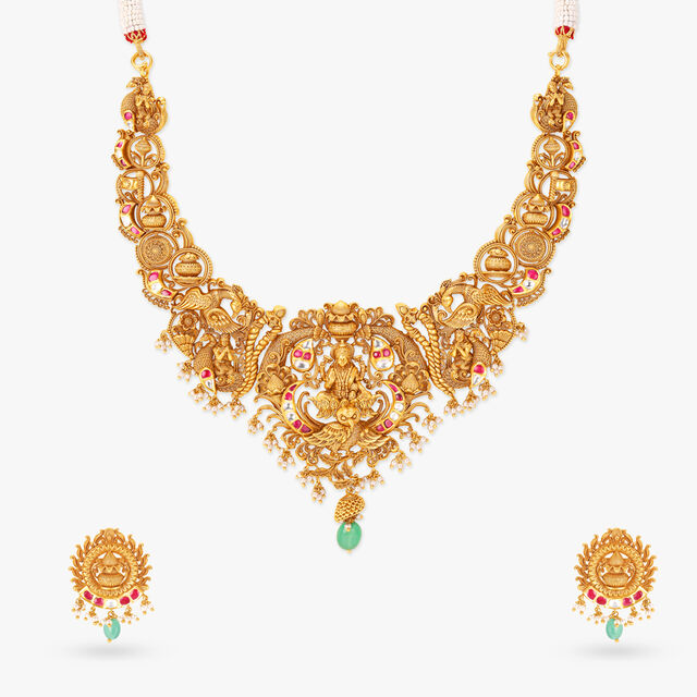 Buy Tanishq Gold Necklace Set at Best Price | Tanishq UAE