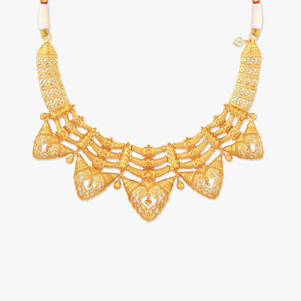 Buy Mystical Heaven Gold Necklace Set at Best Price | Tanishq US
